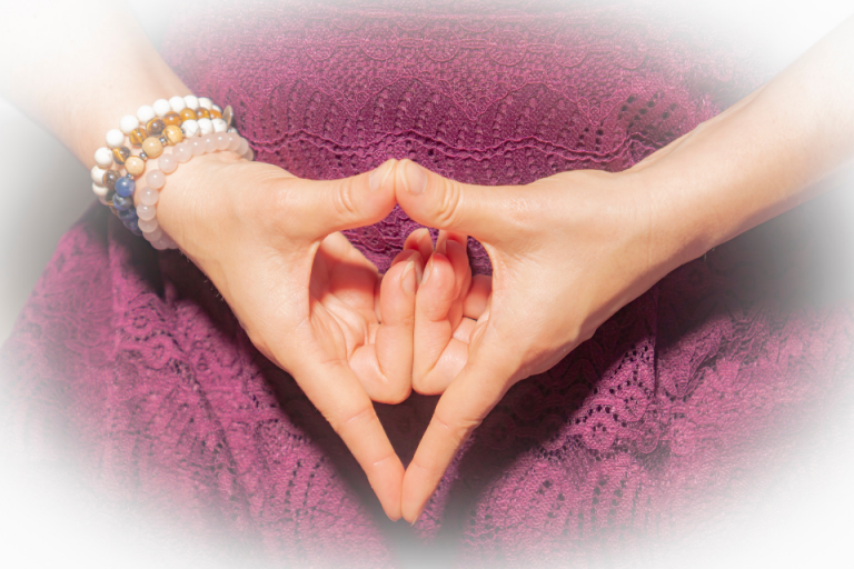 Yoni Mudra : découvrez le geste de la source - Blog Diva Yoga