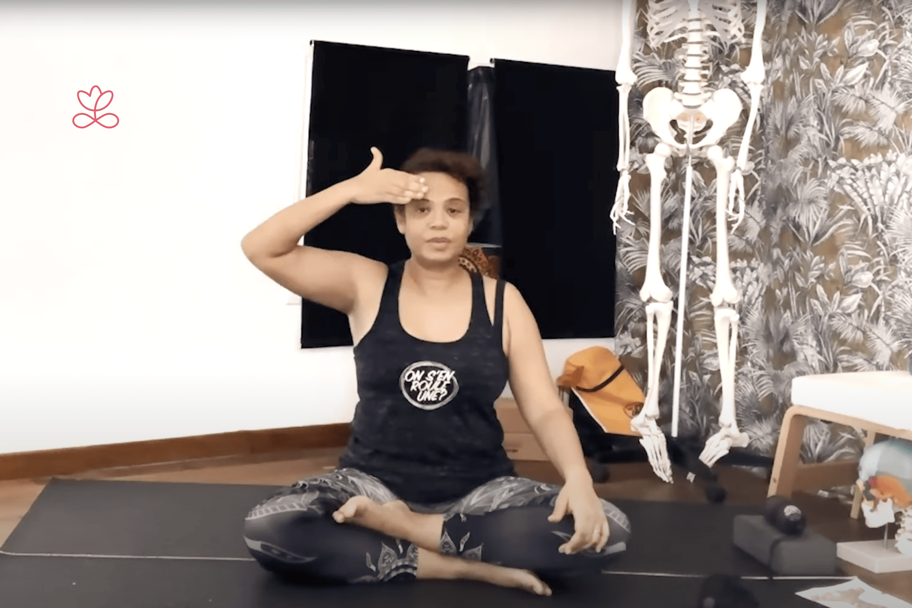 Yoga du visage+ : routine de 10 minutes de 4 exercices antirides – Dr ...